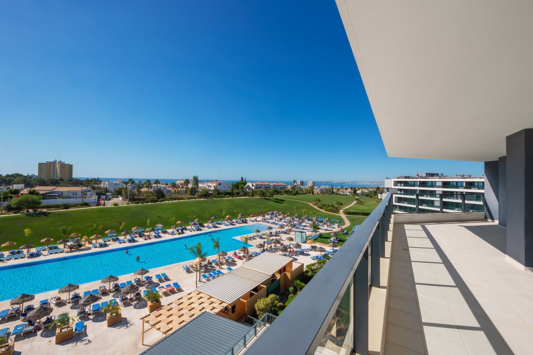 Infinita Viajes - Hotel en el Algarve - Alvor Baia 4*