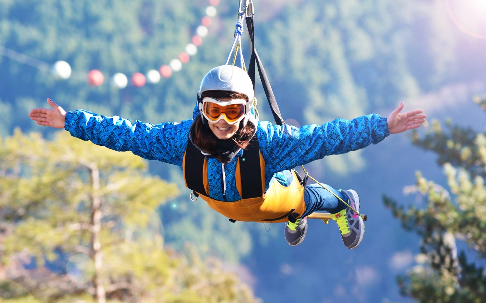 Infinita Viajes - Pena Aventura - Parque multiaventura con tirolina ...